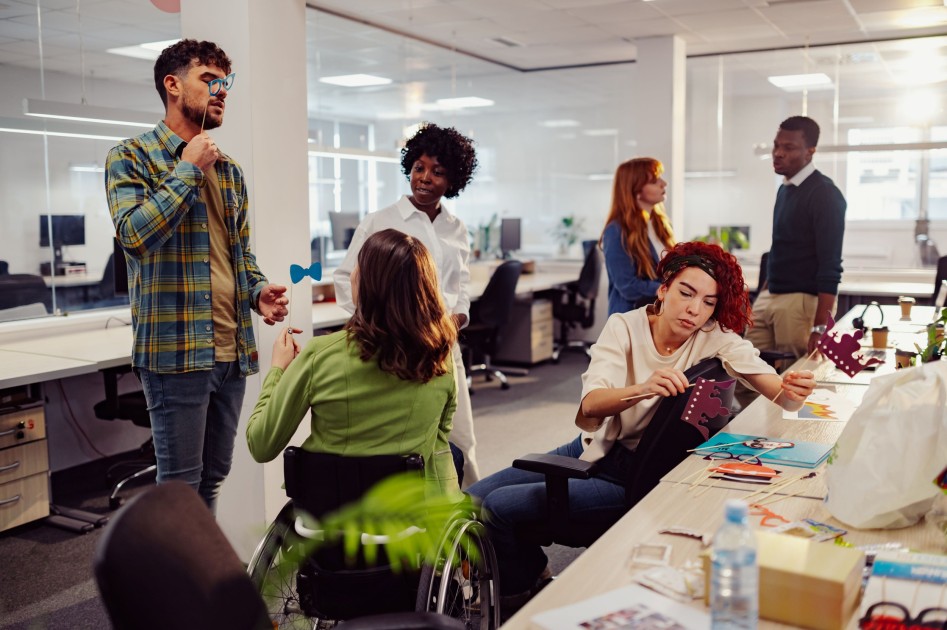 Work with us | Laser Learning Awards